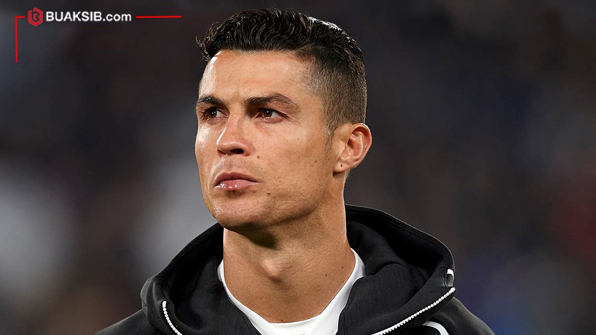 Cristiano Ronaldo steals spotlight at Tommy Fury vs. Jake Paul fight